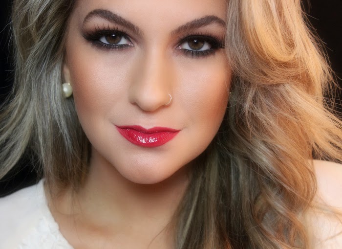 Amanda Oliveira: Maquiagem Charmosa boca vermelha!