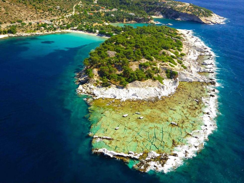 ΓΗ ΕΙΝΑΙ ΚΑΙ Γυριζει