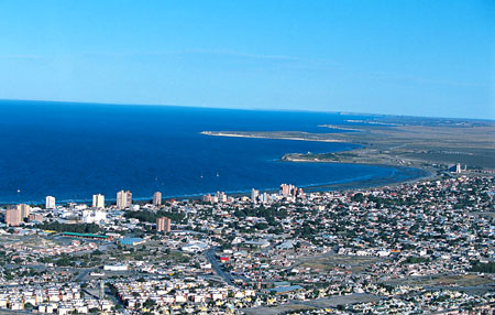 Na península Valdés (Argentina) pode ver baleias, pinguins e leões ...