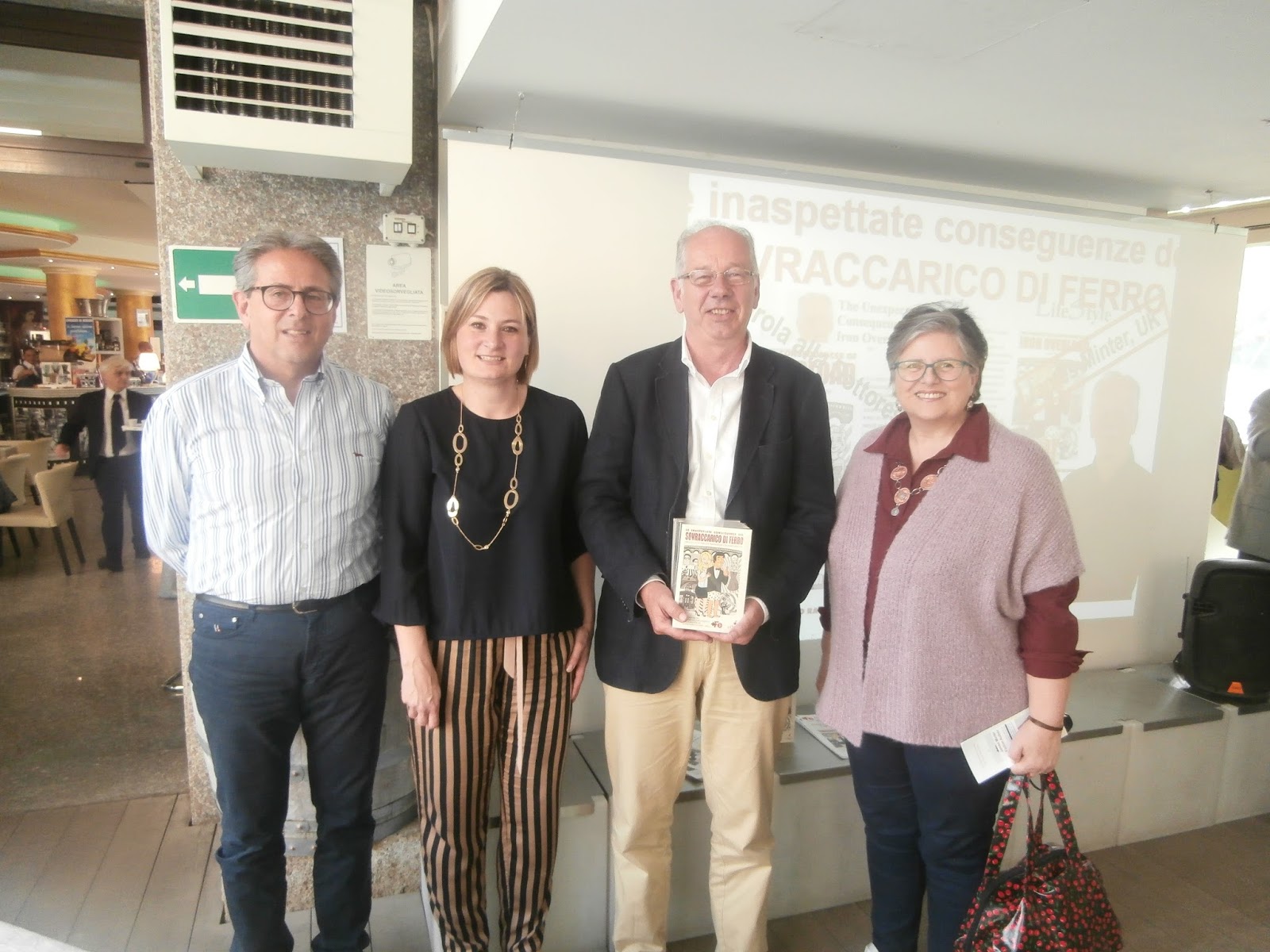 ilCiliegio.blog: "A proposito di James Minter" di Ivan Bavuso