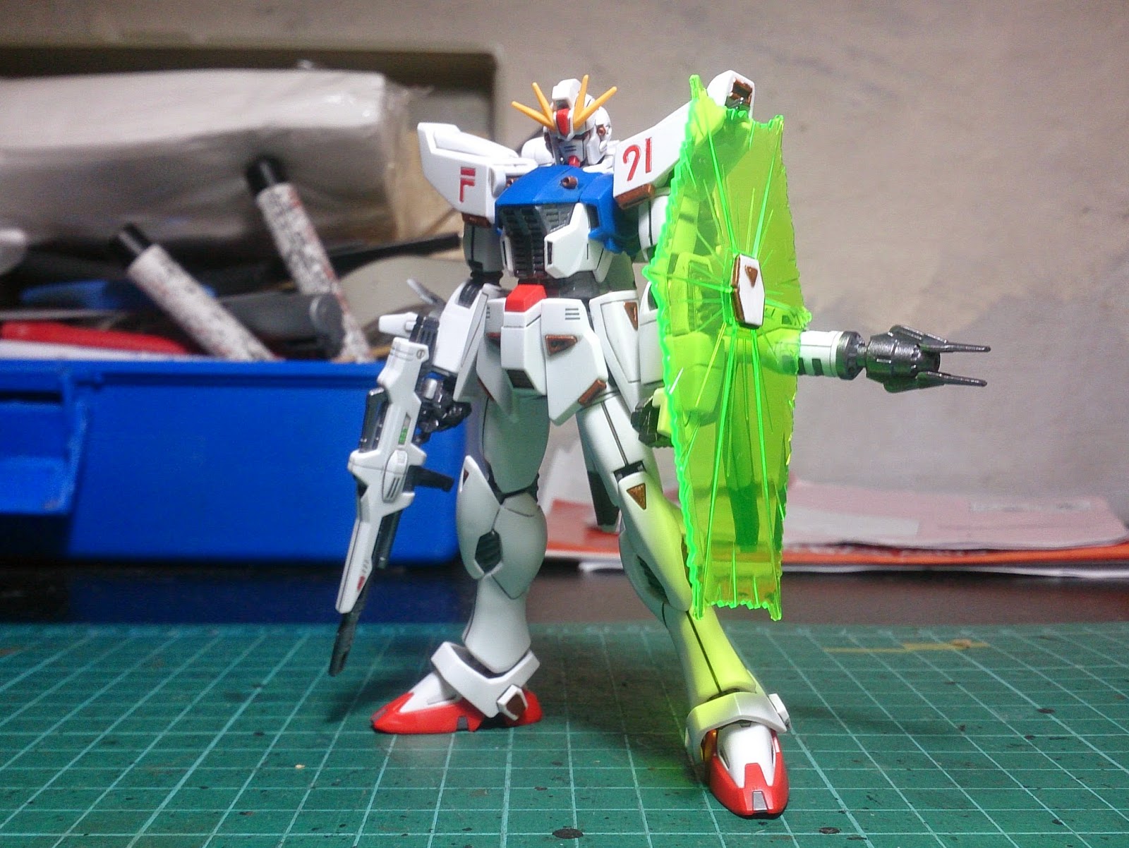 I am preparing for my first Big Gunpla Buy in four years: recommend me ...