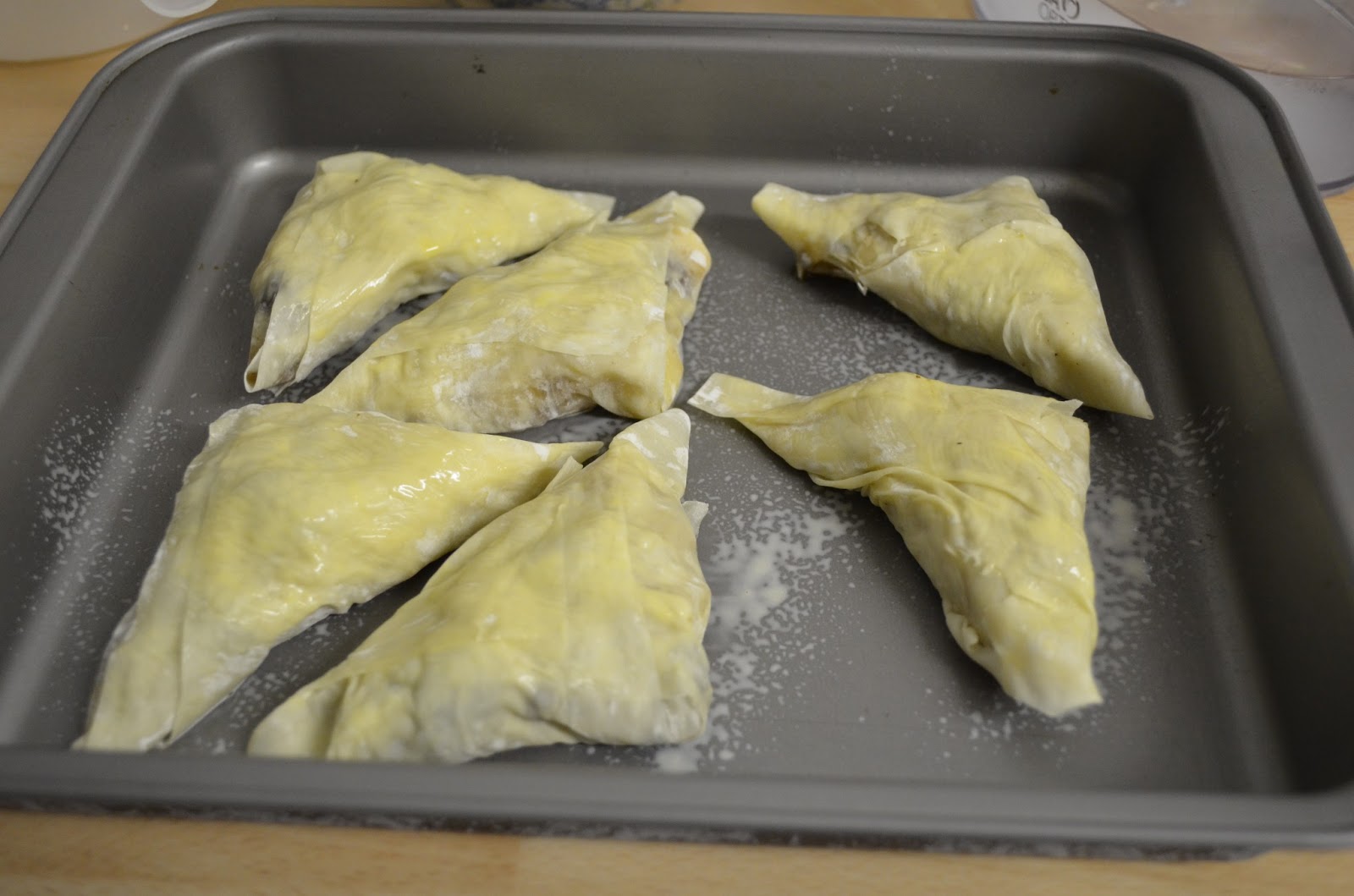 Apple Pie Samosas ~ Stuff and Spice