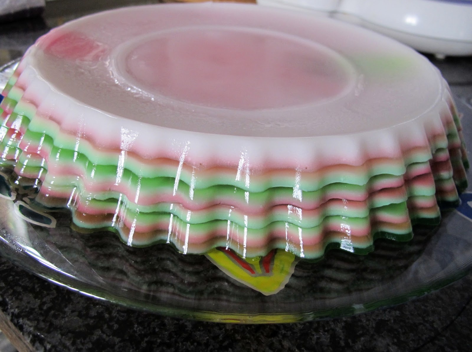 Kreasi Dapur Iis Sukendar: Rainbow Agar-agar Puding