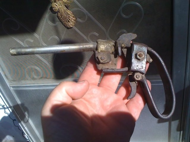 Smart & Creative: Handmade guns.