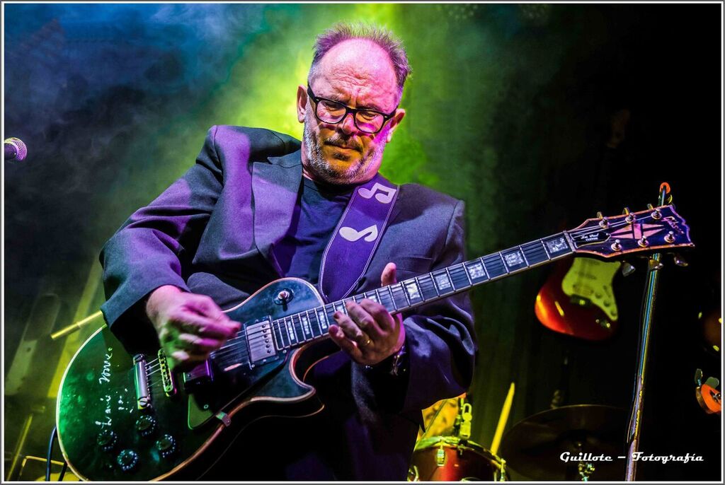 l a g r o s s a r o c k: DANIEL RAFFO & KING SIZE EN SEPTIEMBRE EN VIVO