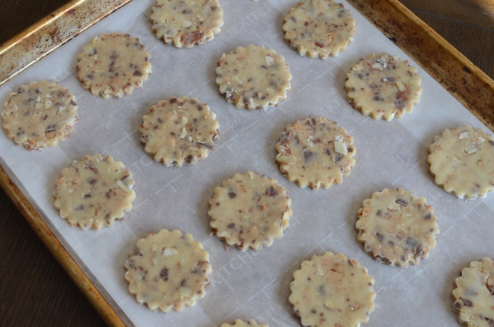 Playing with Flour: Almond Roca shortbread