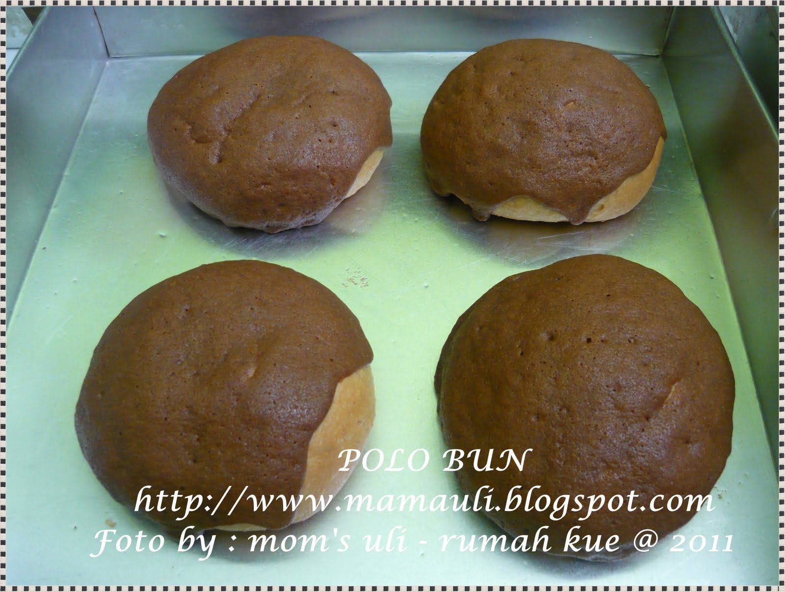 Mom's Uli Rumah Kue: POLO BUN