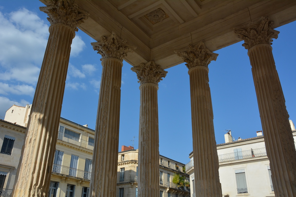 Travels - Ballroom Dancing - Amusement Parks: Maison Carrée an ...