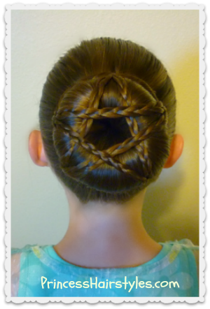 Star Bun - 4th Of July Hairstyles | Hairstyles For Girls - Princess ...