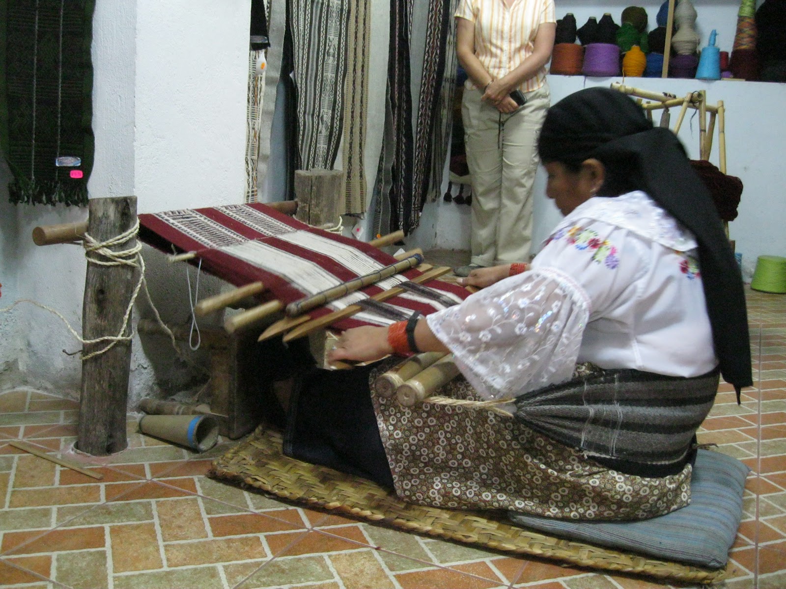 Ecuador Adventure: Quichua weaving