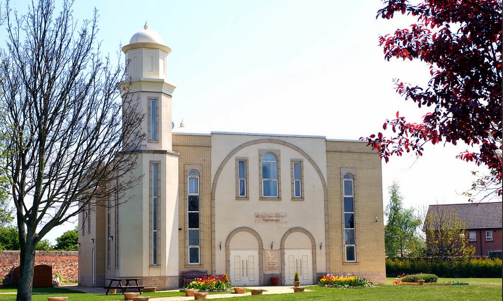 AHMADIYYA MOSQUE: Nasir Mosque - Hartlepool UK