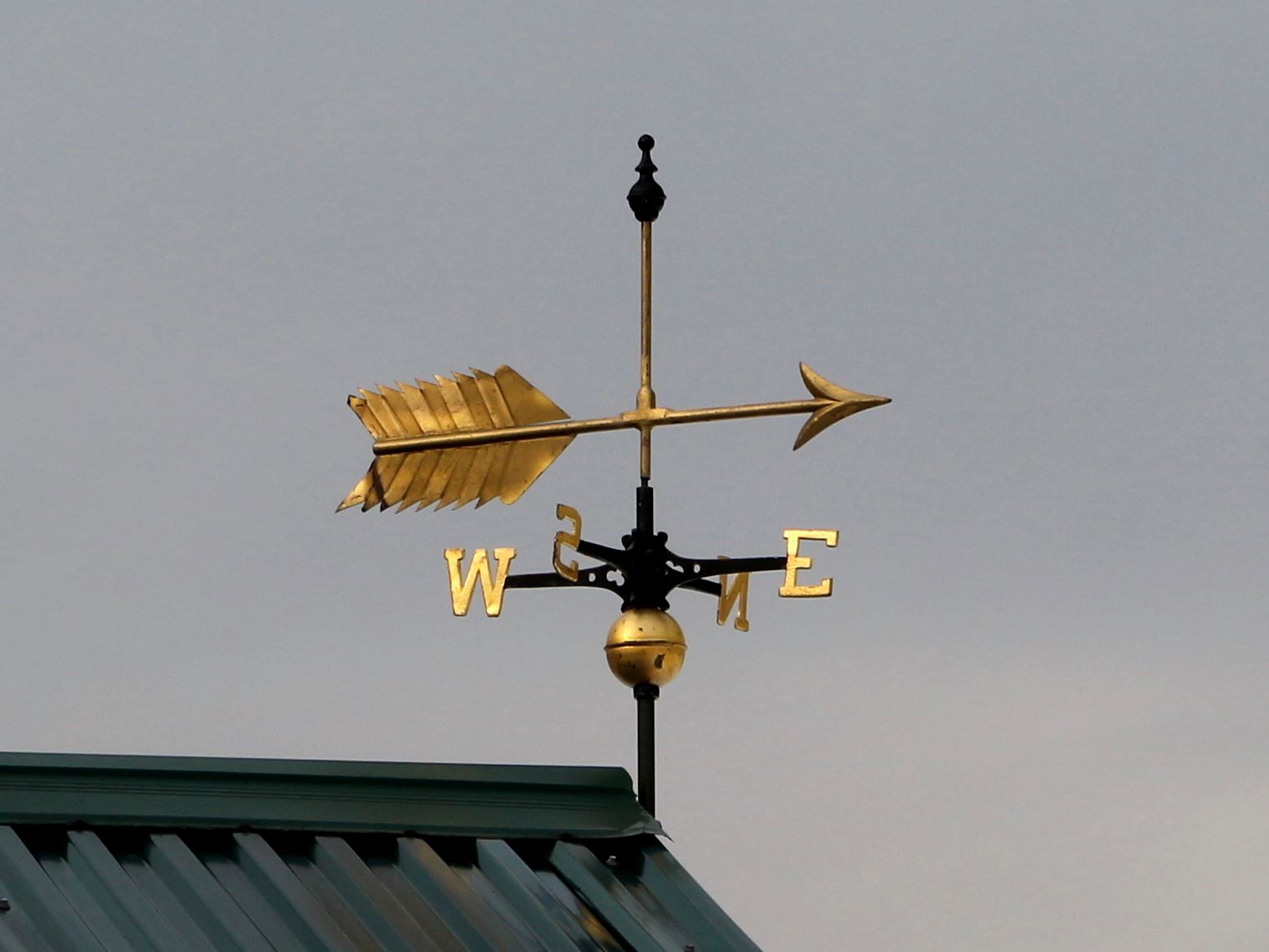 Nutfield Genealogy: Weathervane Wednesday ~ A very short term weathervane