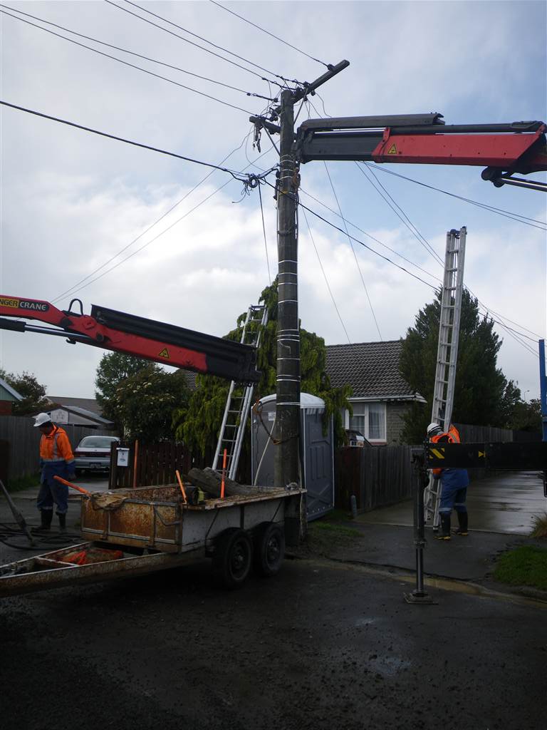 Week 13 - Pole straightening, live line work, Bromley Substation