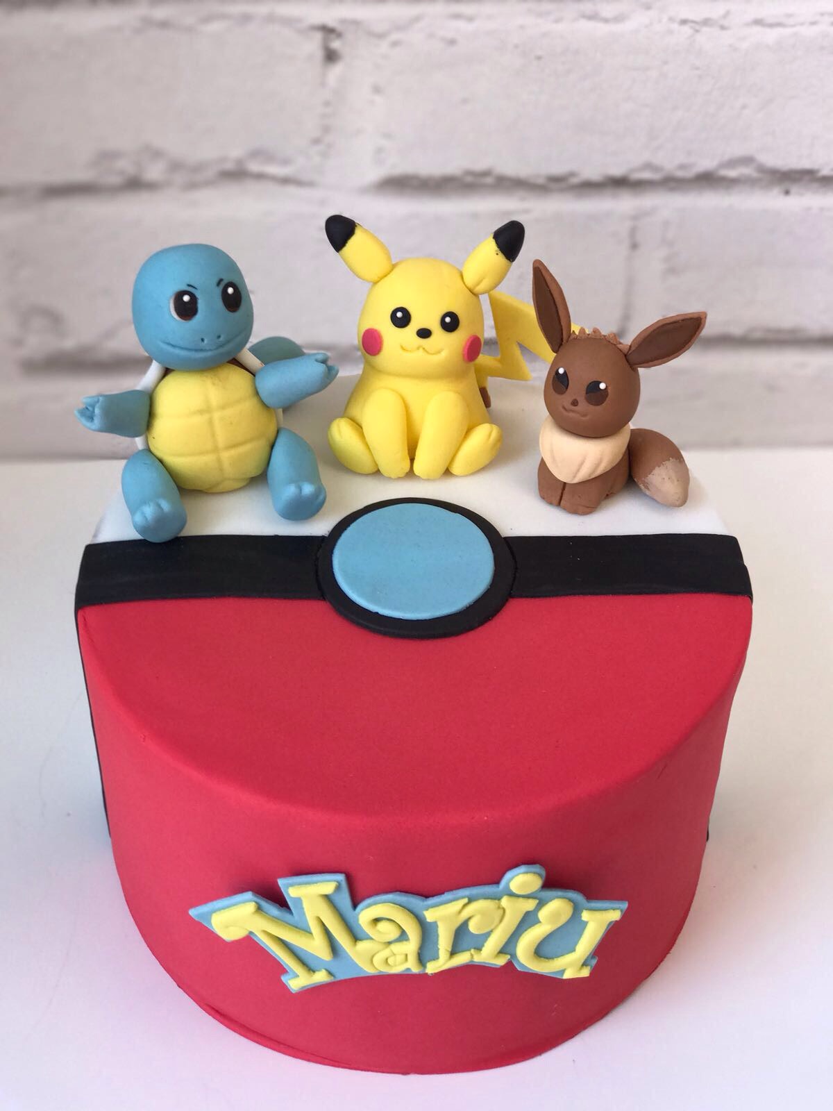 Ana Barta Respostería Creativa Tartas Fondant Madrid: Pokemon Tarta ...