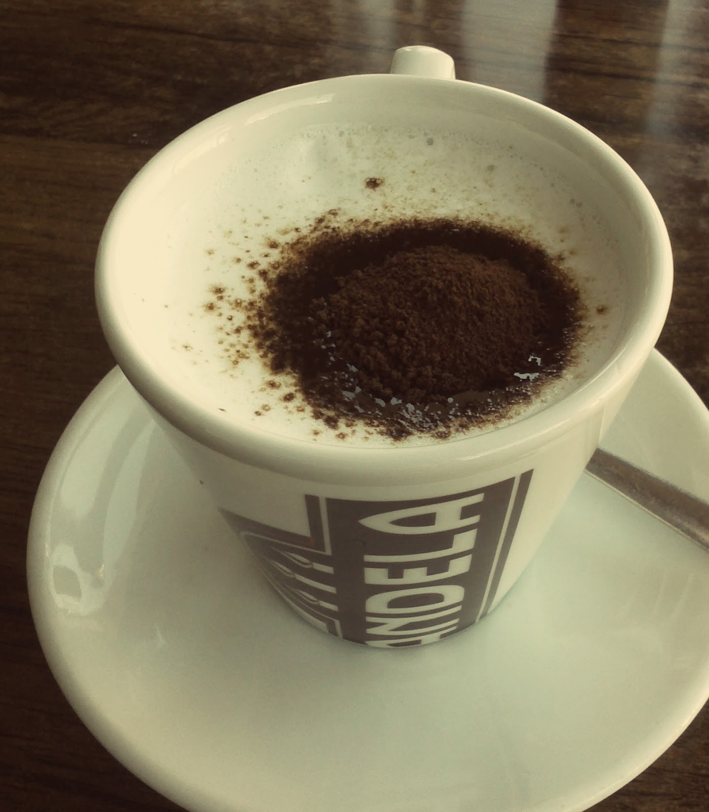 Cafés del mundo.: Café descafeinado con leche.
