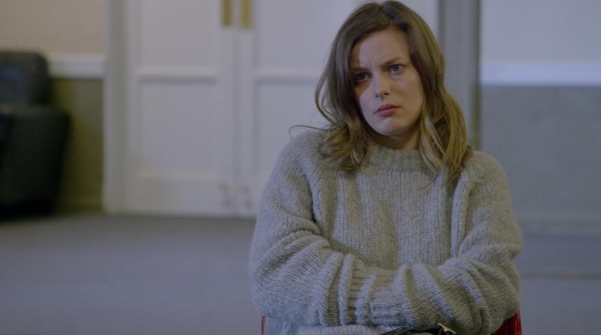 Style Icon – Gillian Jacobs in Love