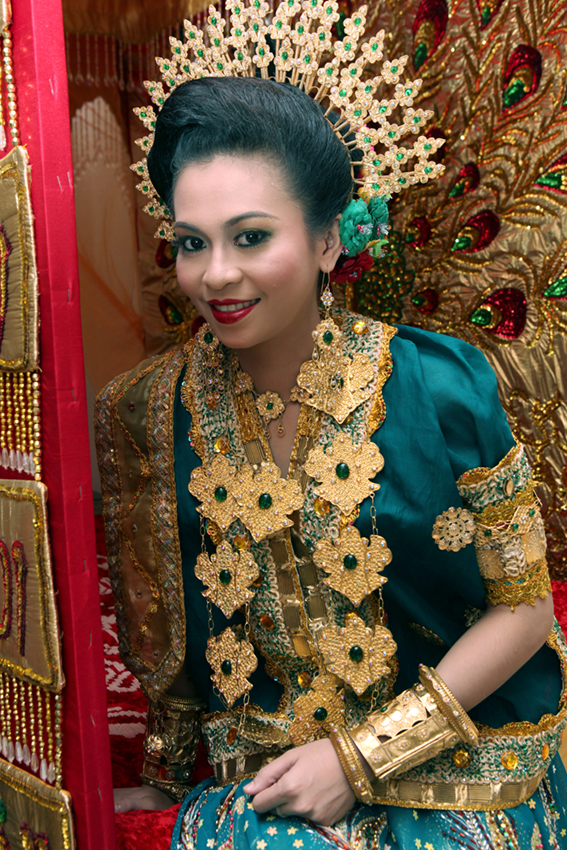 Rumah Pengantin Bugis Makassar: Baju Pengantin