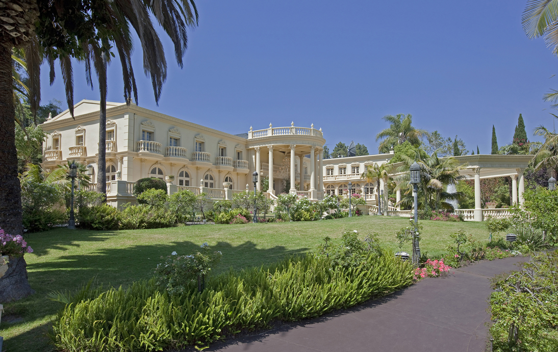 Eileen's Home Design: A Look at Some Mansions