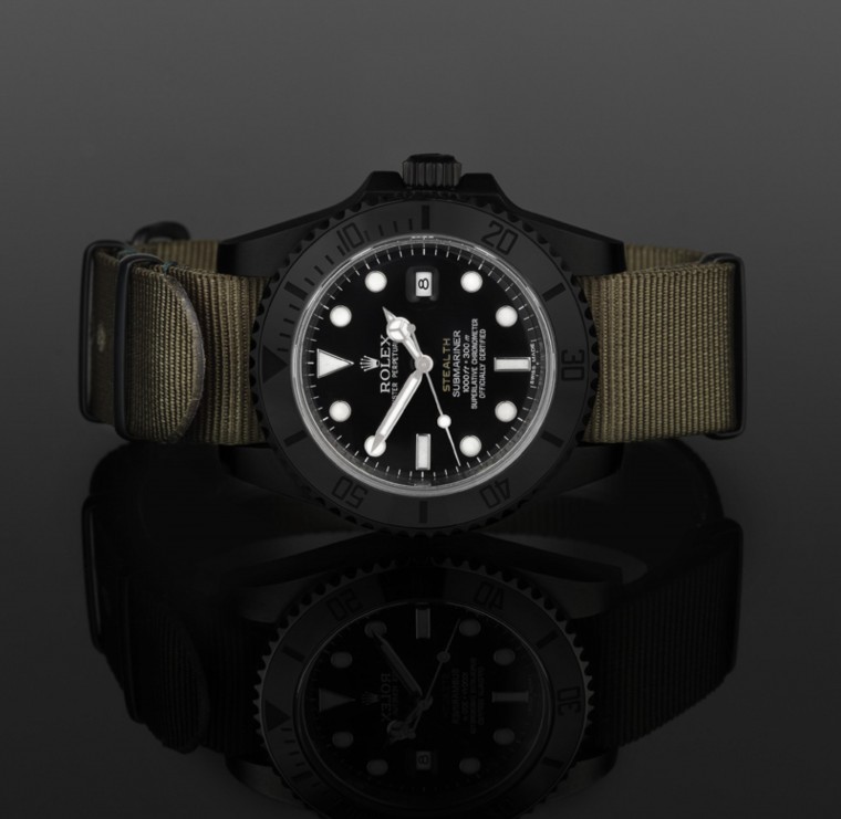 fashionista wears CHANEL - men: Rolex military ticker