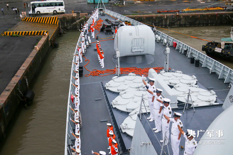Asian Defence News: Luyang II class type 052 C Guided Missile Destroyer ...