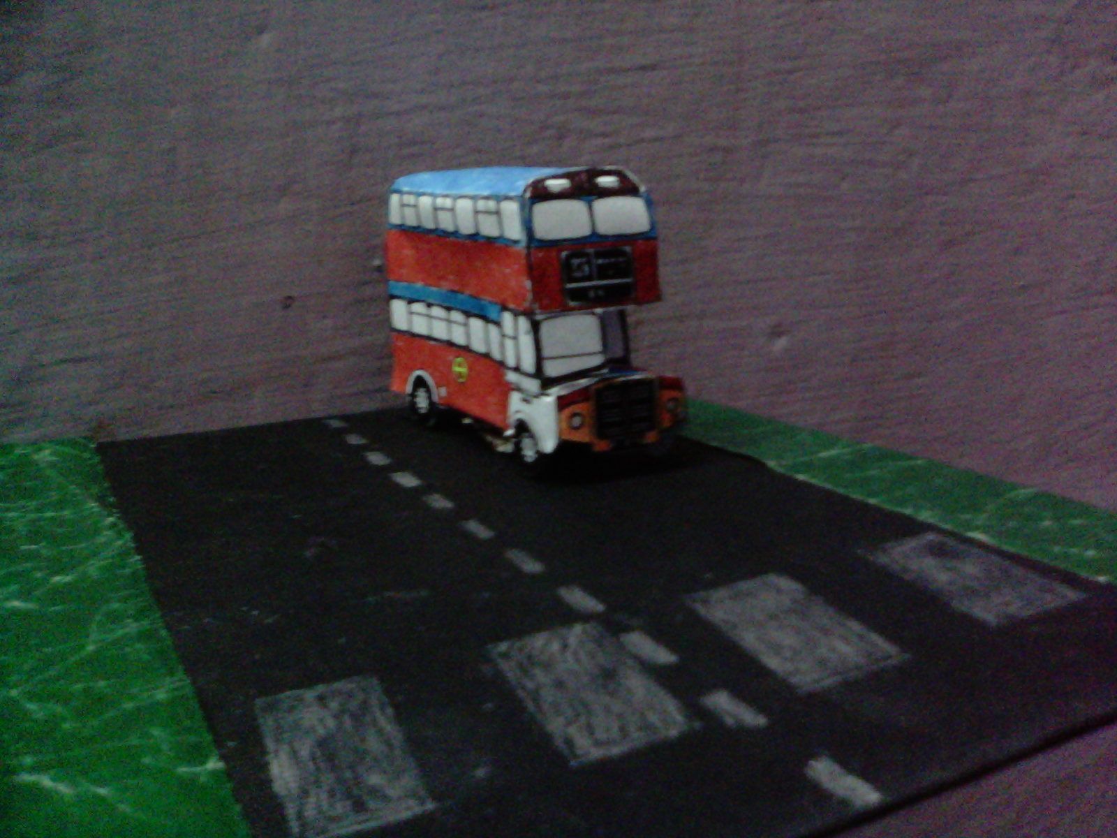 home made models: papercraft double decker bus on road