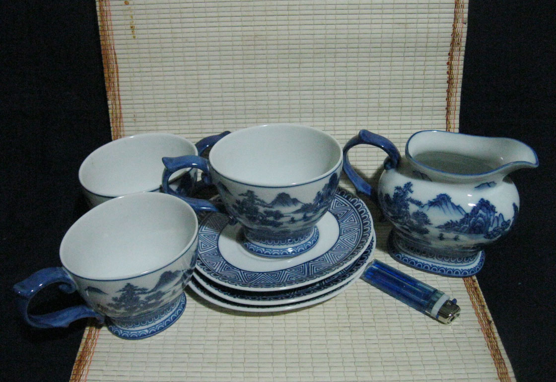 GUBUG ANTIK SOLO: TEA SET BLUE BOMBAY