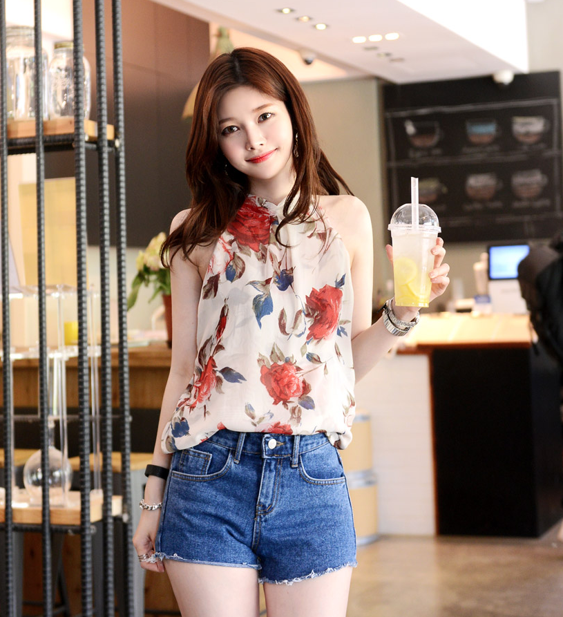 Kim Hee Jeong fashion 05-2017