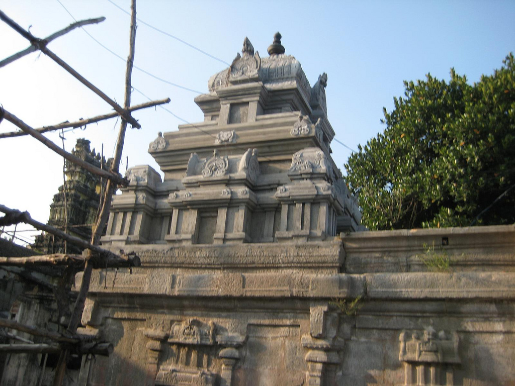 Tamilnadu Tourism: Uthra Ranganathar Temple, Pallikonda – The Temple