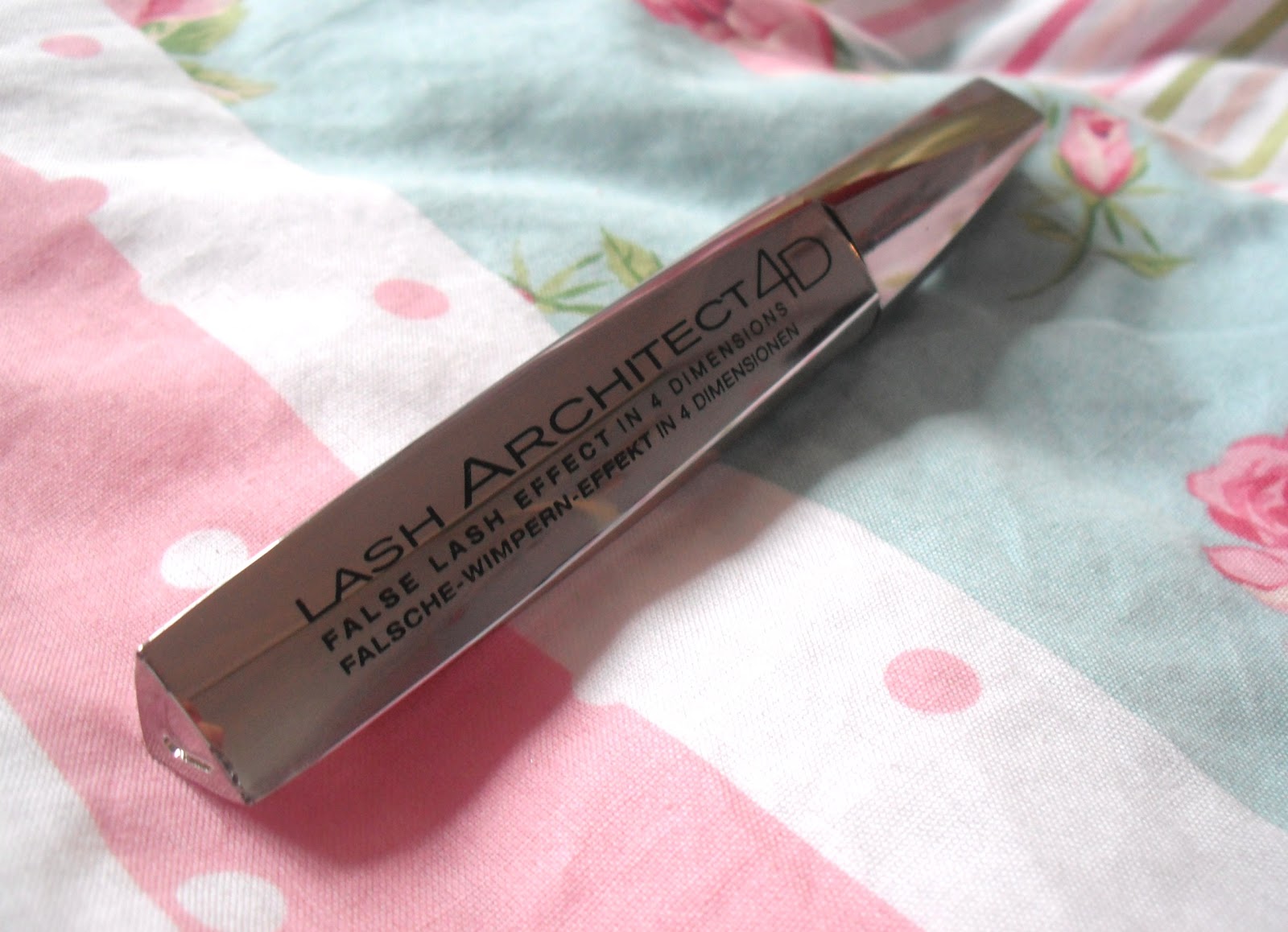 Review of L'Oreal 4D Lash Architect Mascara.. ♥ - Victoria's Vintage ...