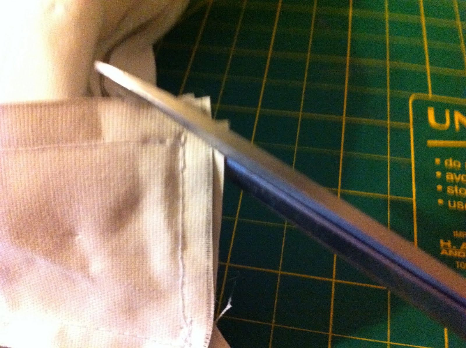 Randomly Taylor'd: Ruffle Purse *Tutorial*