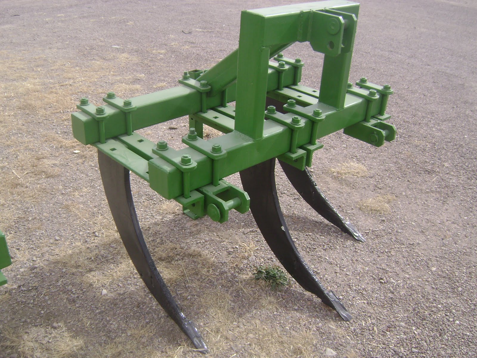 MAQUINARIA AGRICOLA INDUSTRIAL: Subsuelo Ajustable de 5 Picos $25,000 ...