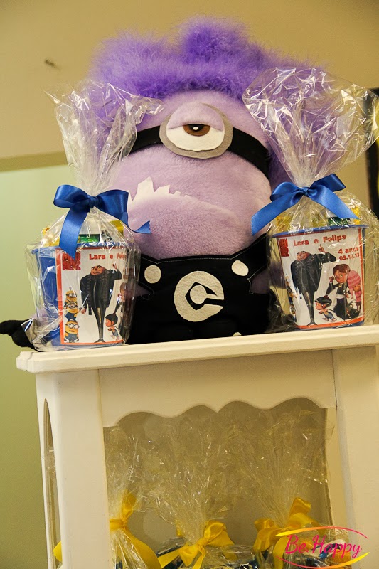 Be.Happy Decorações: Minions para Lara e Felipe