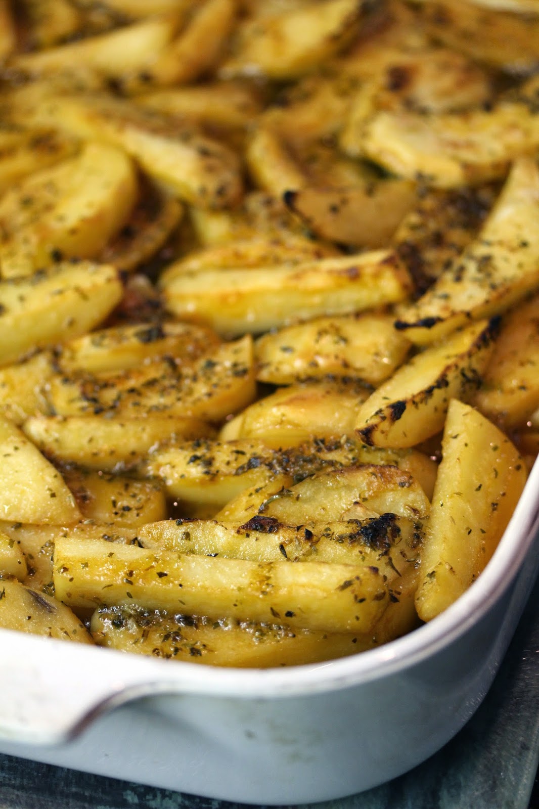 Lemony Greek-Style Roasted Potatoes | Kitchen Grrrls.
