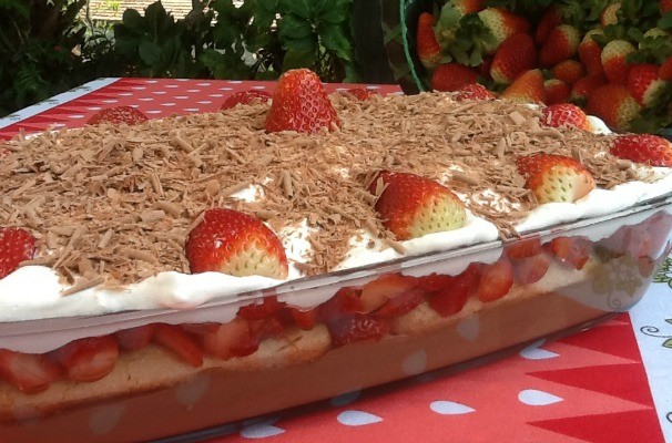 Receitas deliciosas: PAVÊ DE MORANGO: Fácil de fazer!