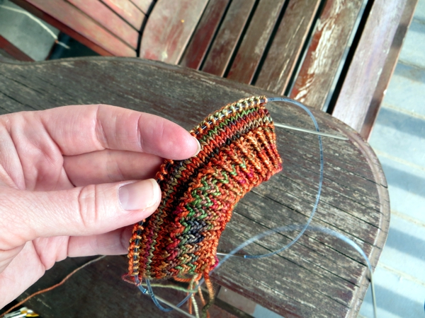 Sock knitting tools: comparisons and fixes