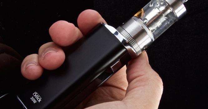 How Does an E-Cigarette Work?