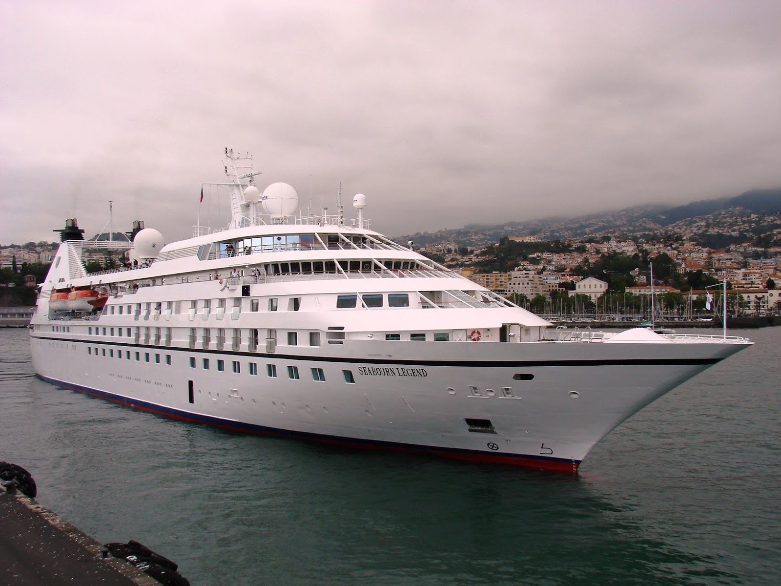 Sergio@Cruises: Transatlântico Seabourn Legend