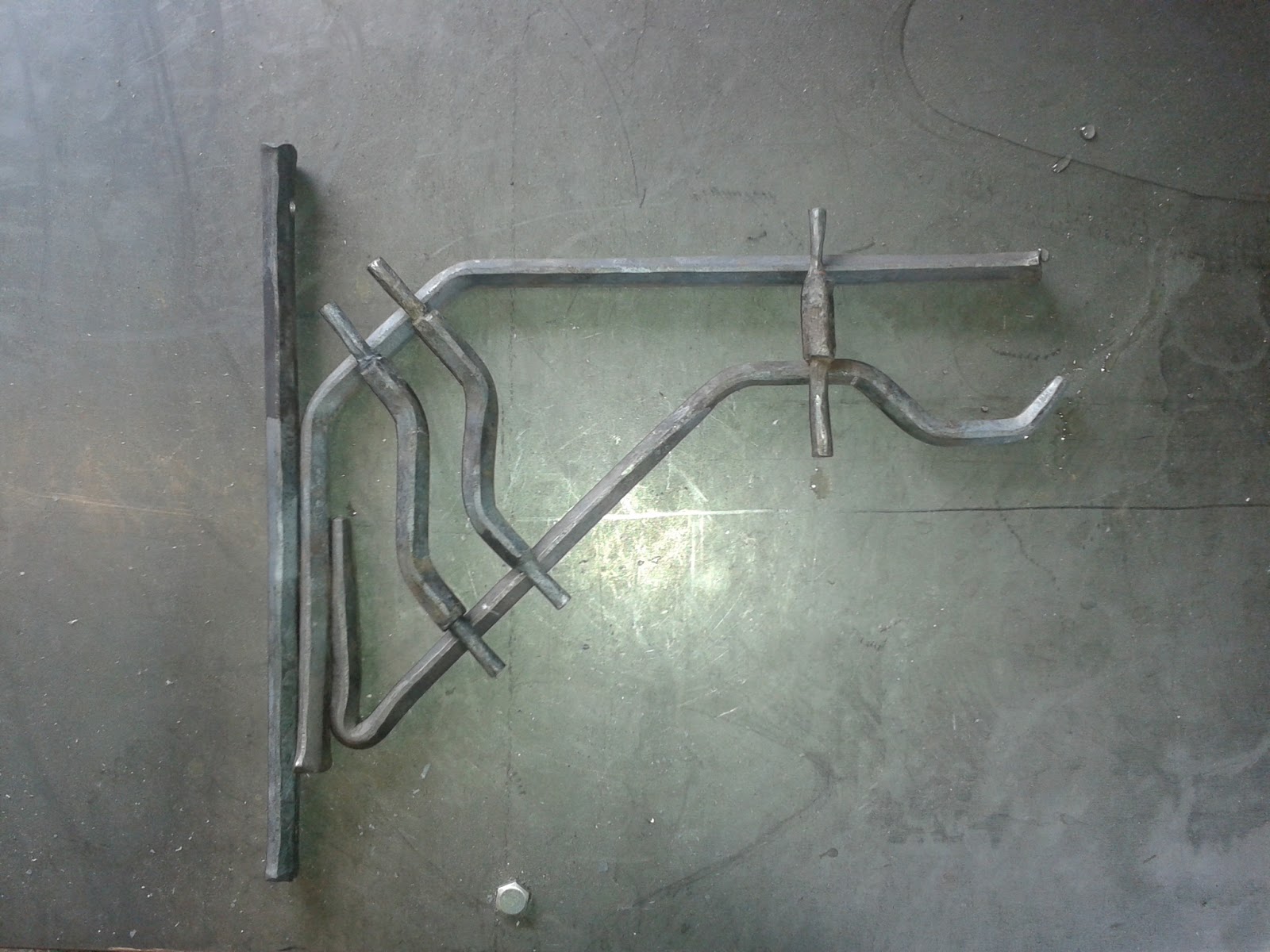 Jon Bull Artist Blacksmith: Garden bracket development