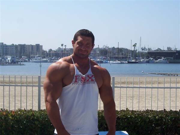 Muscle Lover: American bodybuilder Brian Yersky