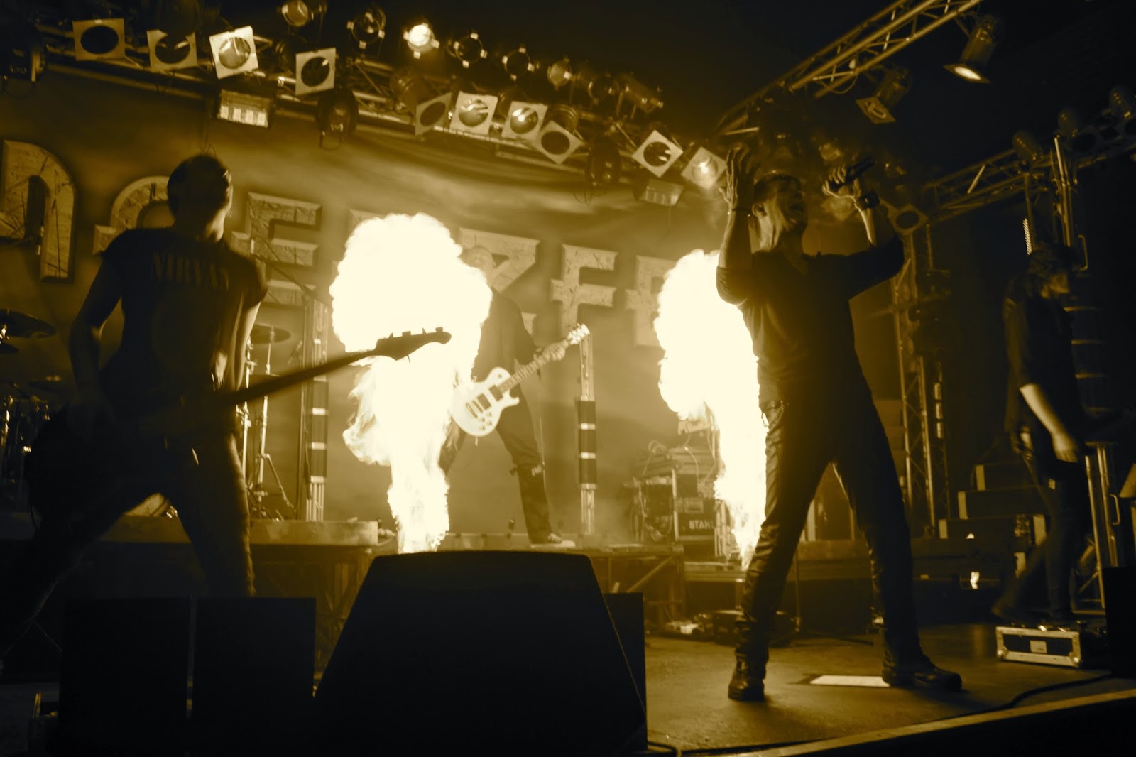 Rock chick encounters: Maerzfeld interview, English version