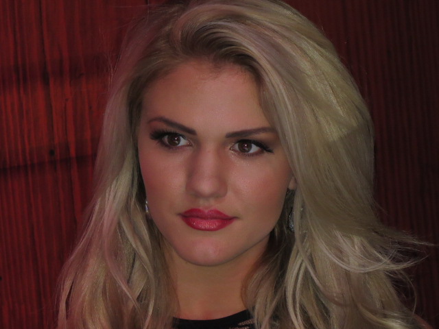 somos el espectador: MARISSA EVERHART SIN PERDERLA DE VISTA