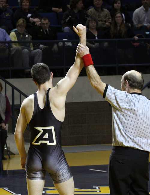 Fight Lads: Amateurs on Display