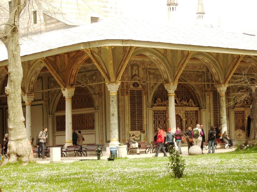 S/V BeBe: Topkapi Palace & Harem and the Archeological Museum