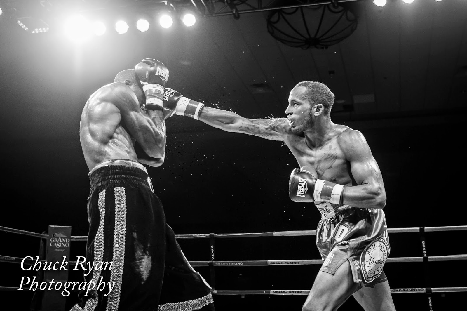 CIIcanoe...: Boxing: Hinckley Grand Casino's Grand Friday Night Fights