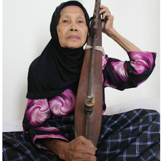 5 Alat Musik Tradisional Sulawesi Barat