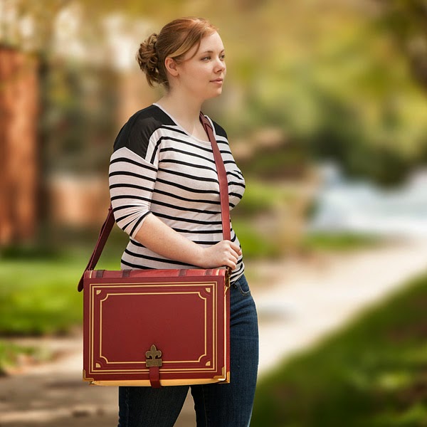 デジタルガジェット備忘録: 【ThinkGeek】本は鞄に入れるものなの…か？