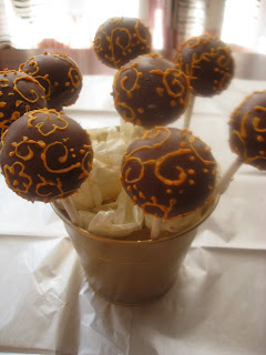 Cupcakeluv: Mango delight cake pops