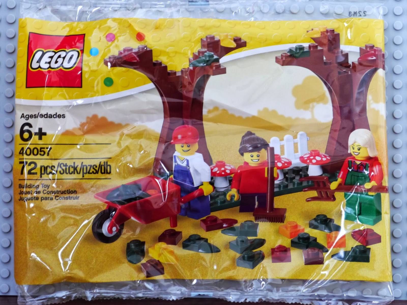 The Brick Jäger: Lego 40057 Fall Scene