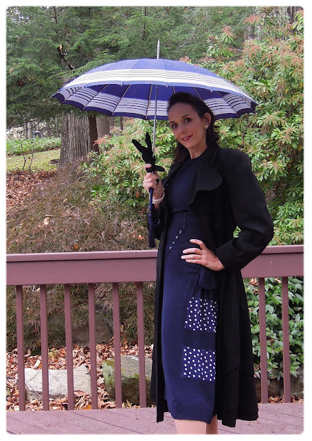 Dividing Vintage Moments : Lilli Ann 1949