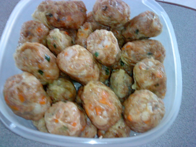 Cooking Pleasure: Family Style Meat Rolls [Bak Kian]